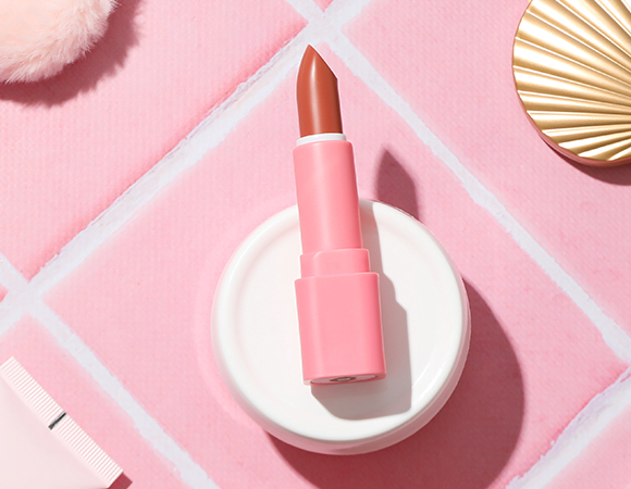 Makeup manufacturing companies